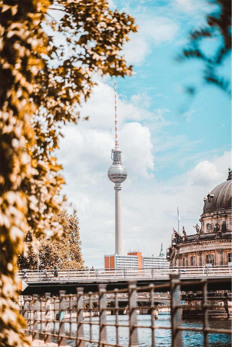 Best Solo Travel Destinations: The Coolest Cities Around the World for ...