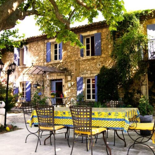 Violès, Provence: Exploring the Enchanting Charms of This Hidden Gem ...