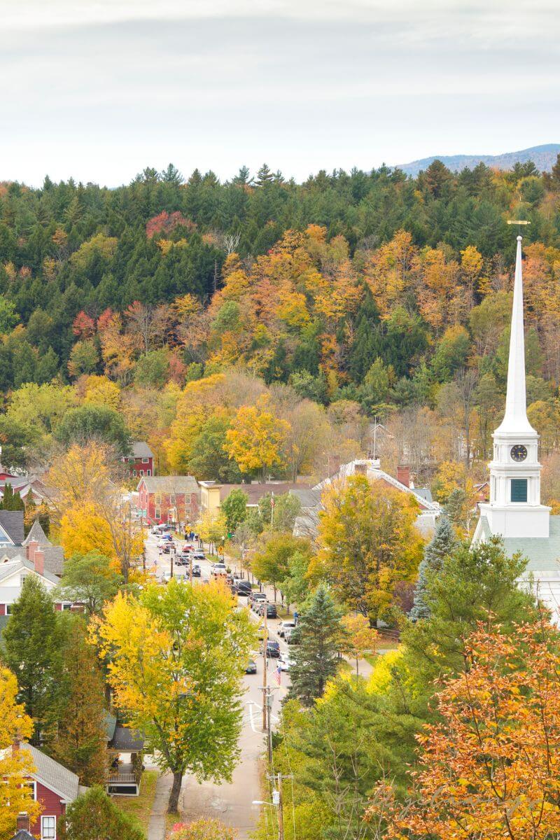 Best Weekend Trips in the Fall: Where to Go for Leaf Peeping and Cozy ...